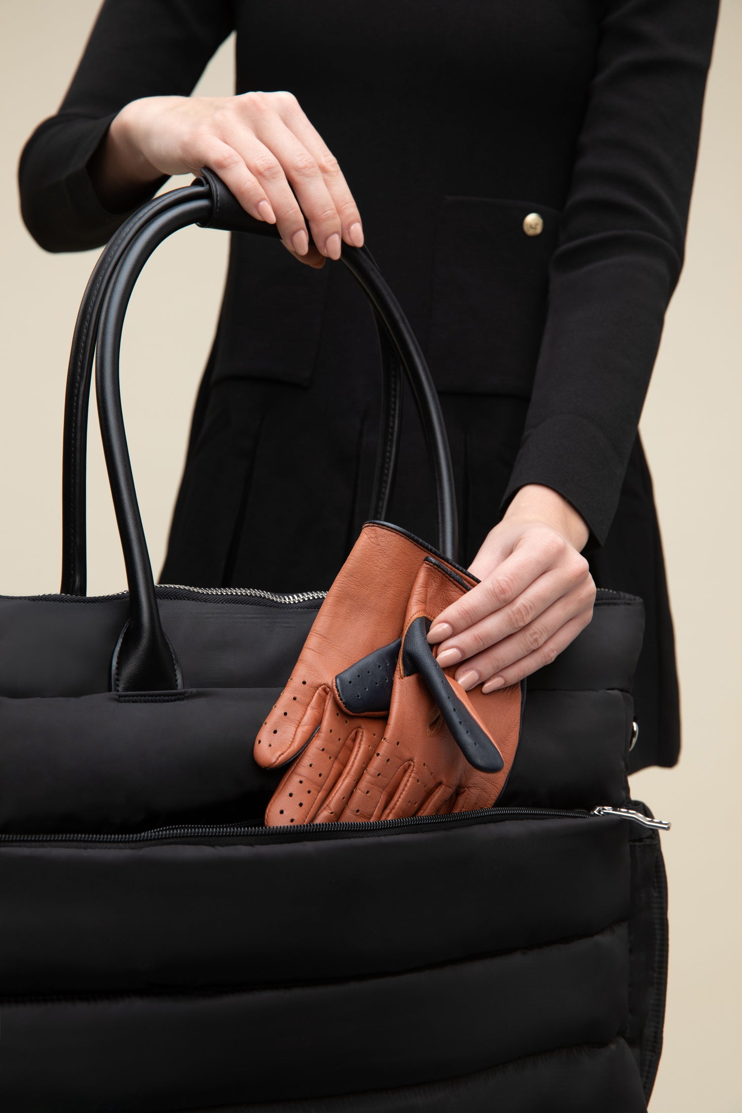 iPack Puffy Tote Black